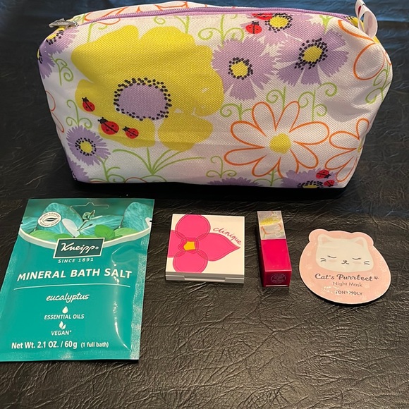 Clinique | Makeup | Clinique Bundle W Night Mask 5 Pieces | Poshmark
